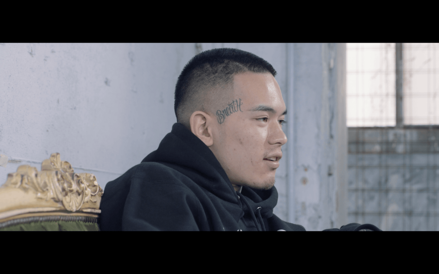 BAD HOP、時代を駆け上がるYZERRにフォーカス。インタビュー映像が公開 | EYESCREAM