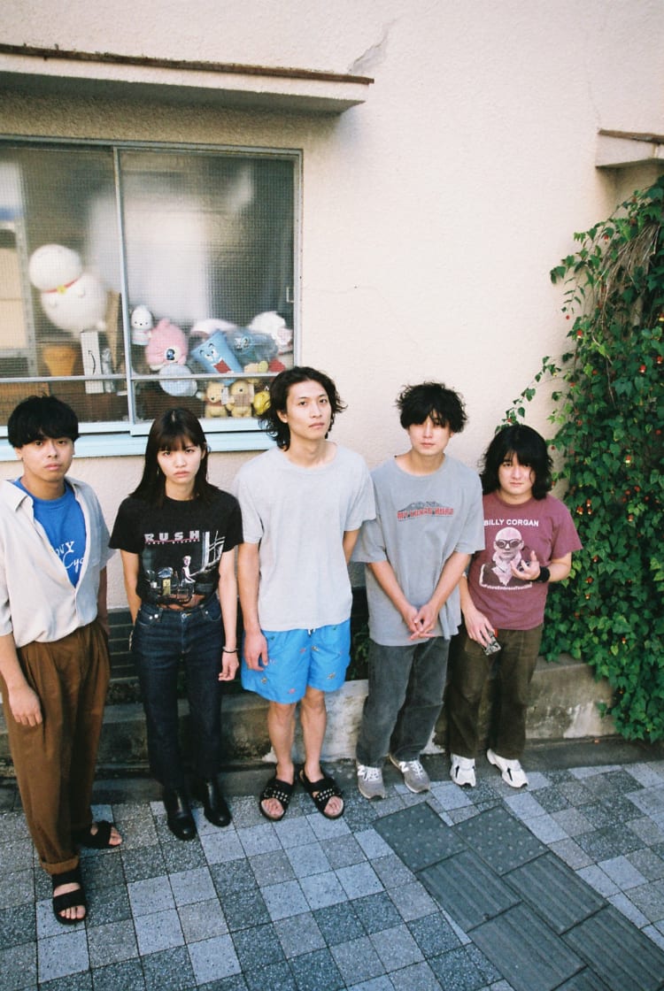 Interview : No Buses 後悔から目を逸らさずに今を描く。No Busesがニューアルバムで目指した方向性について語る ...