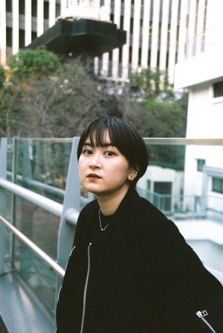 Interview：礼賛（CLR／サーヤ） 1st Album『WHOOPEE』で掲げるバンド像 | EYESCREAM