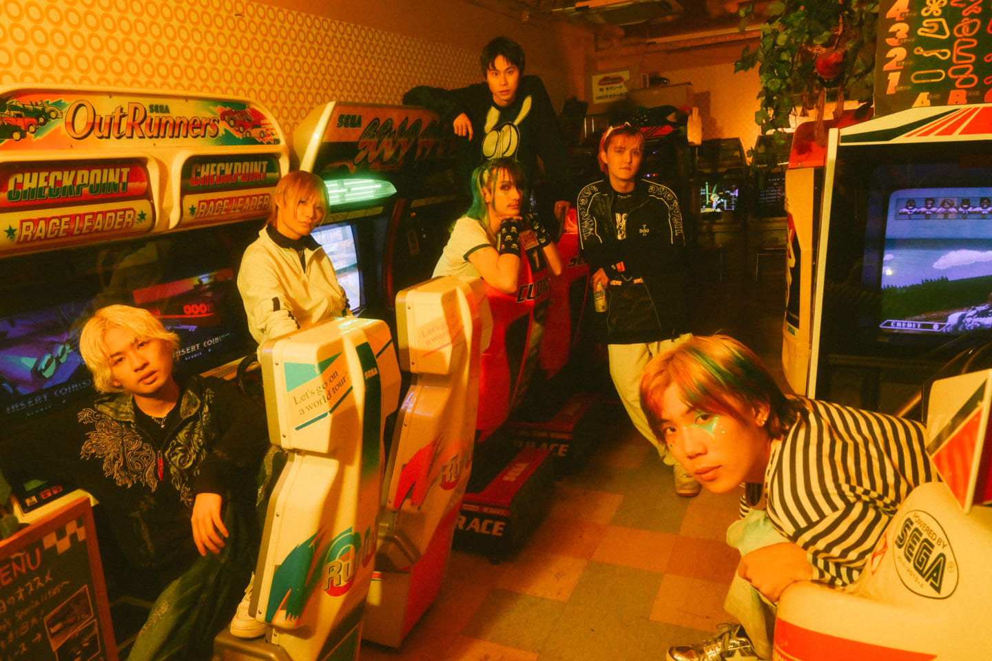 Interview:STARKIDS〜爆速でHIPHOPシーンを駆け巡る新星が表現するユーロビート軸のポップカルチャー〜 | EYESCREAM