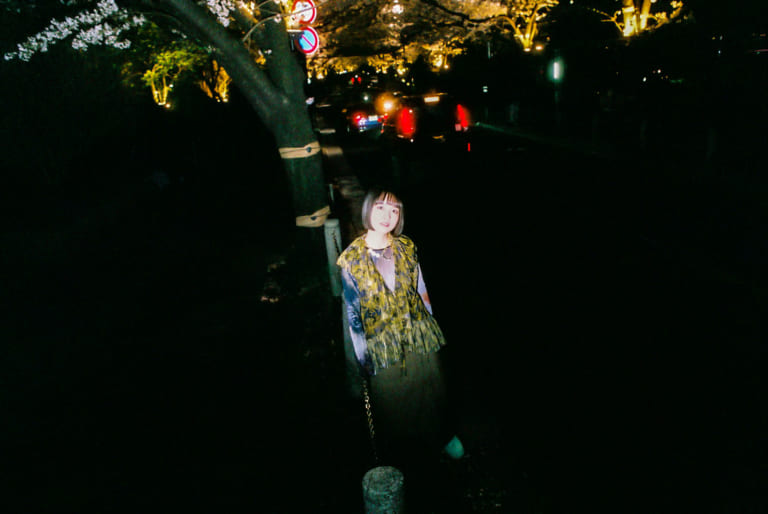 Interview：TOMOO New Single「夢はさめても」で記した 上辺を超えた先に見えるもの | EYESCREAM