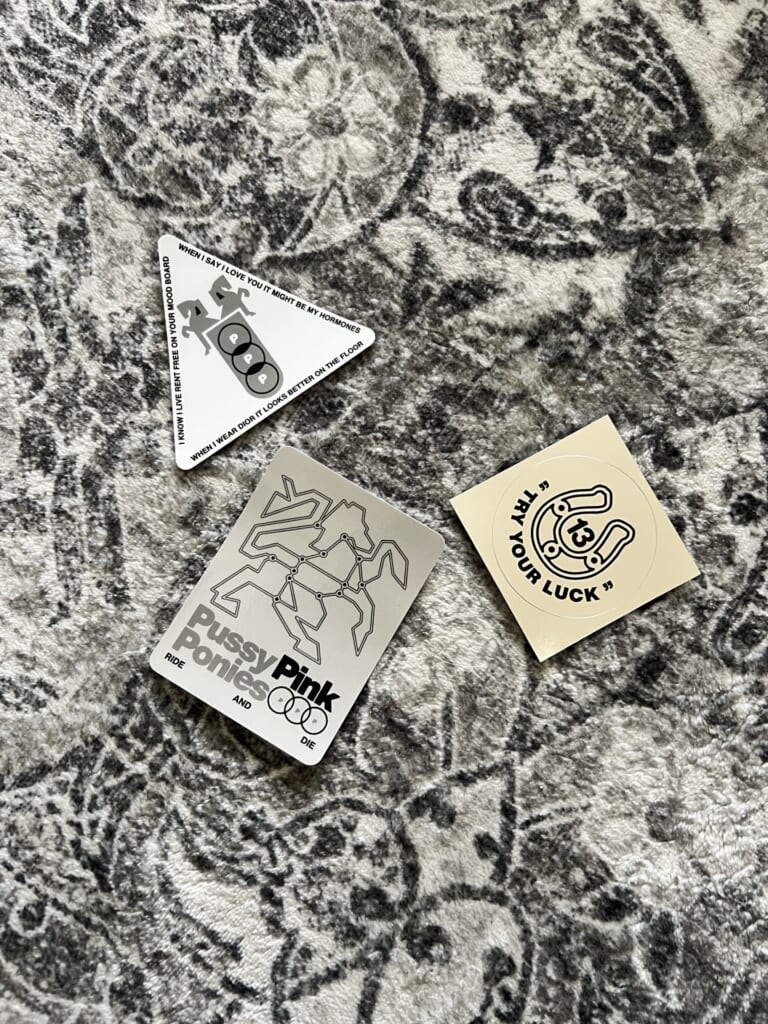 話題沸騰中の歌代ニーナがシングル「Mood Board」配信リリース。オリジナルグッズも販売 | EYESCREAM