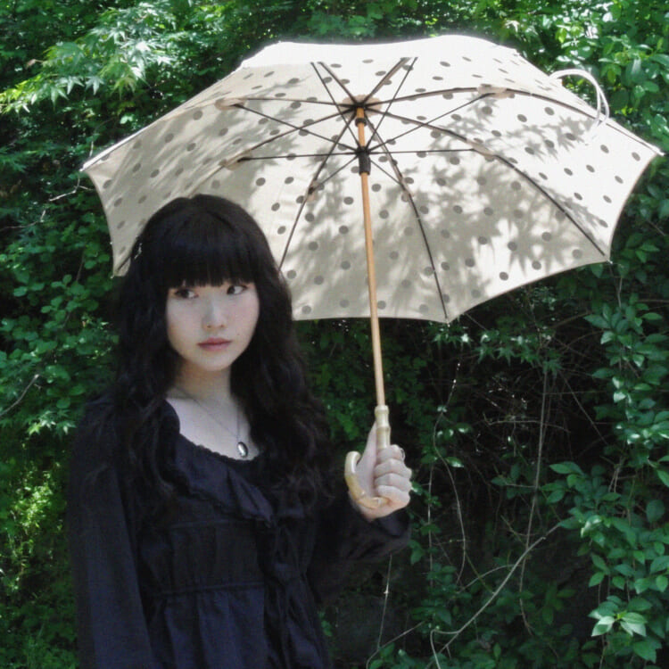 韓国発ベッドルーム・ポップ・アーティストhanbeeのデビューアルバム『small love』が待望のCD化 | EYESCREAM